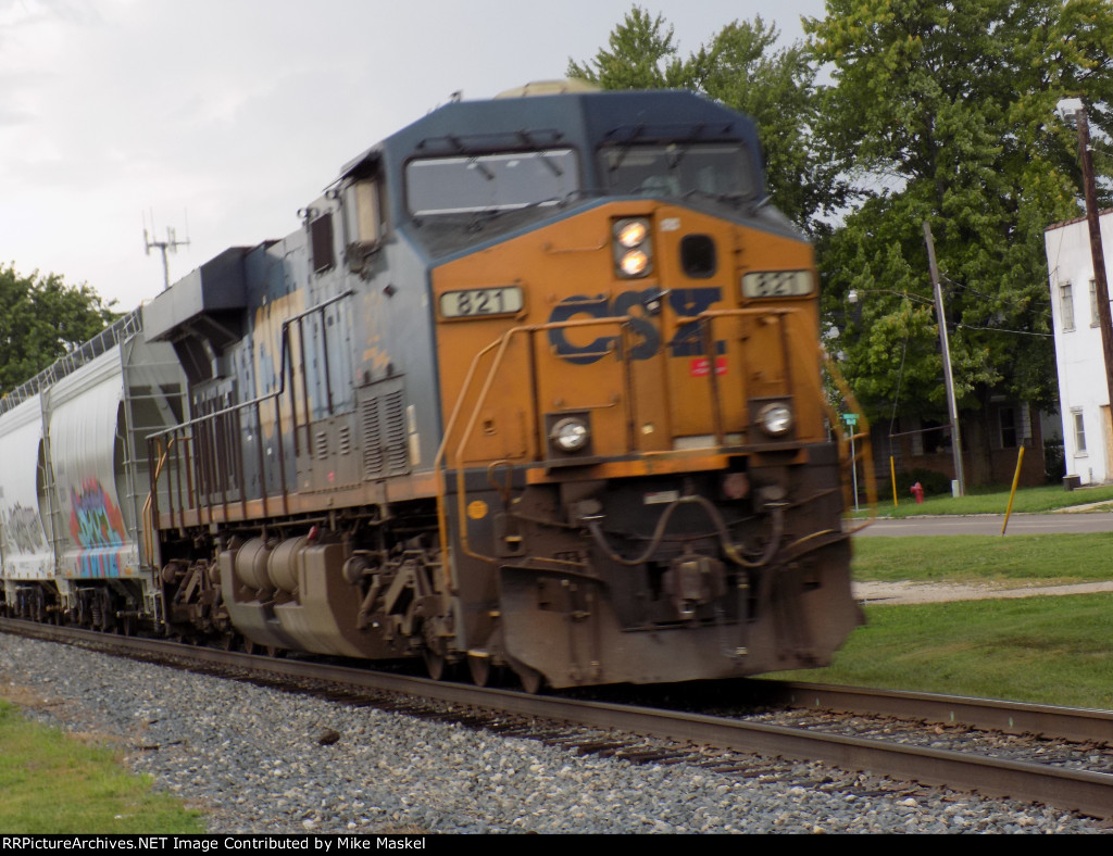 CSX 821